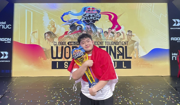 Indo Pride! Ray4c Sabet Gelar Juara Champions Red Bull Campus Clutch ...