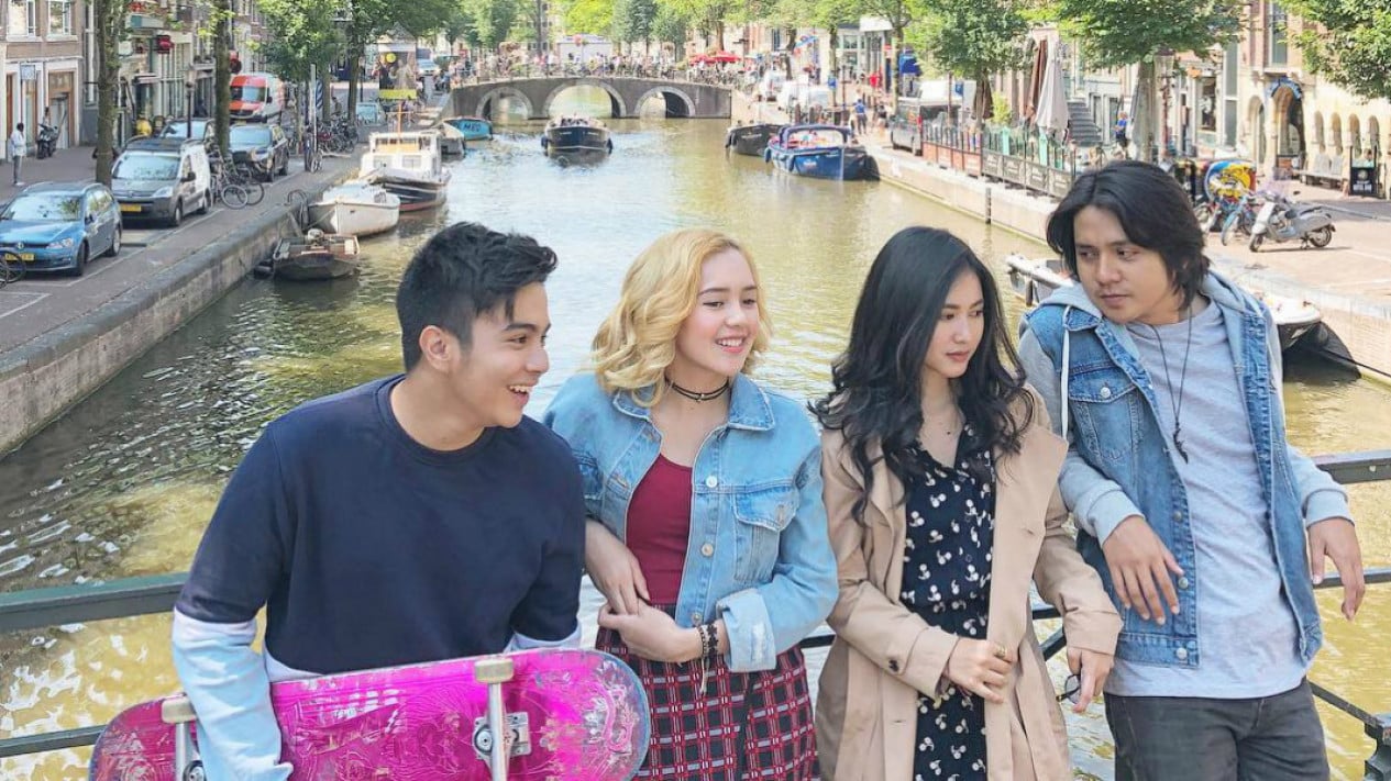 5 Film yang Dibintangi Arbani Yasiz, Pemeran Baru Dilan di Ancika: Dia ...