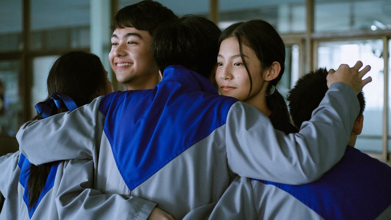 Review Film Not Friends (2023) - KINCIR.com